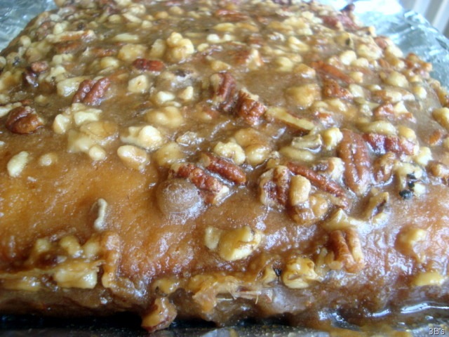 3B's....Baseball, Baking, & Books: Pig & Whistle Cake